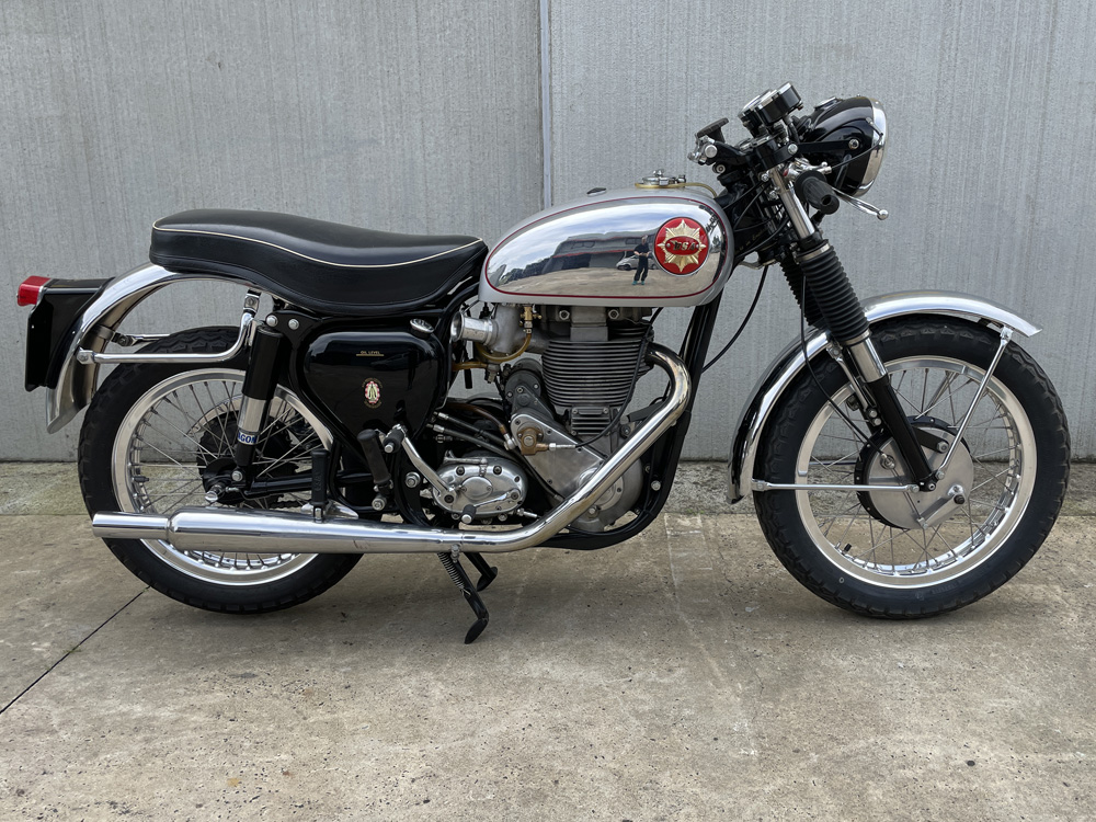 Motorcycles – Classic Style Motorcycles